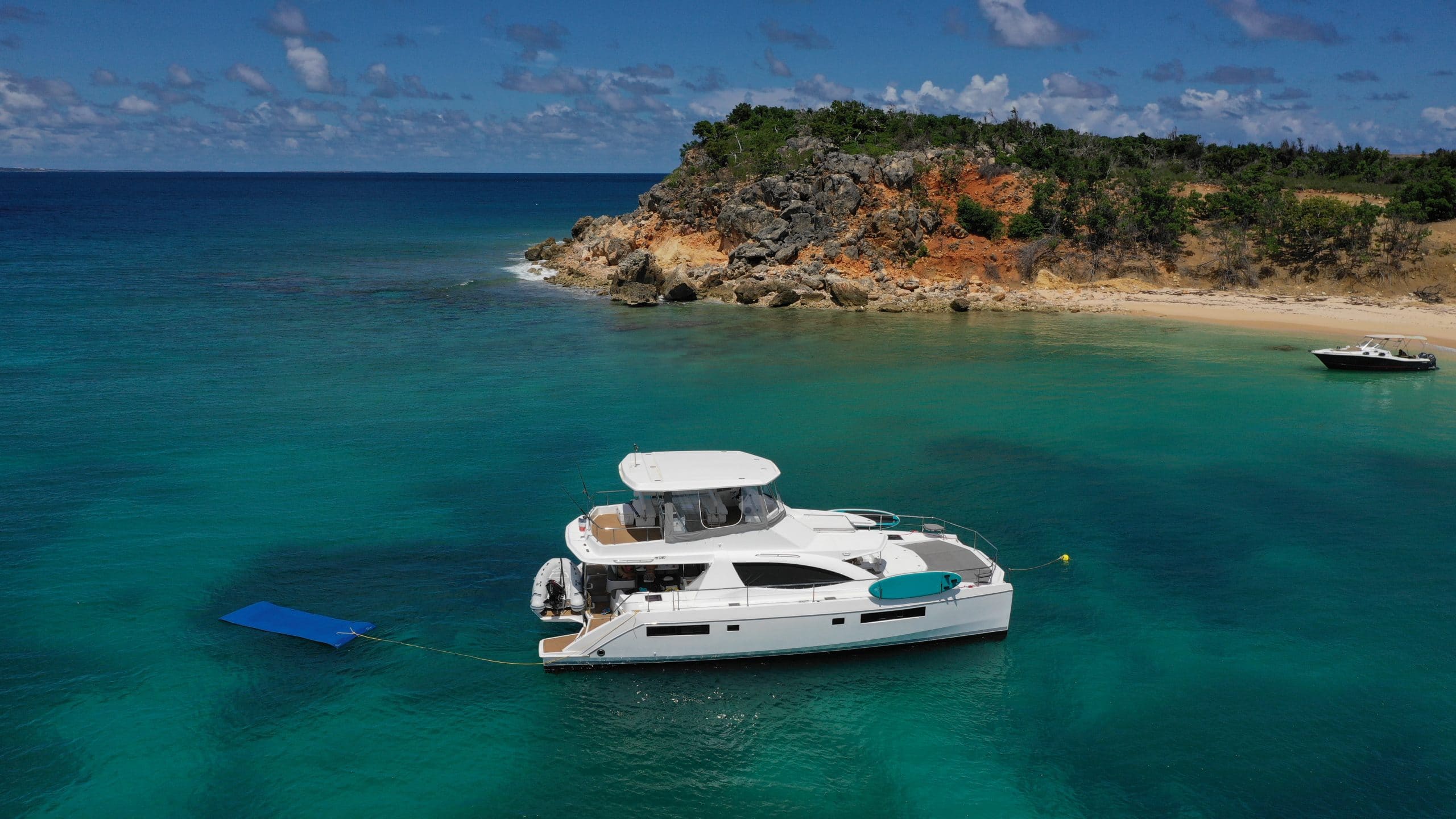 5 Reasons You Need to Island Hop the Caribbean this Fall