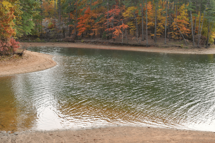 The Best Georgia Lakes for a Family Vacation