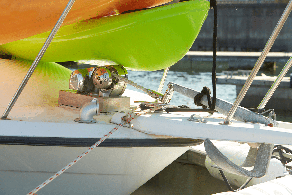 Electric Boat Anchors: Compare Anchor Types and Winches