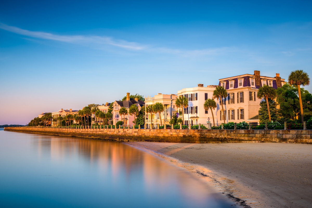 5 Best Charleston, SC Restaurants on the Water to Get to By Boat