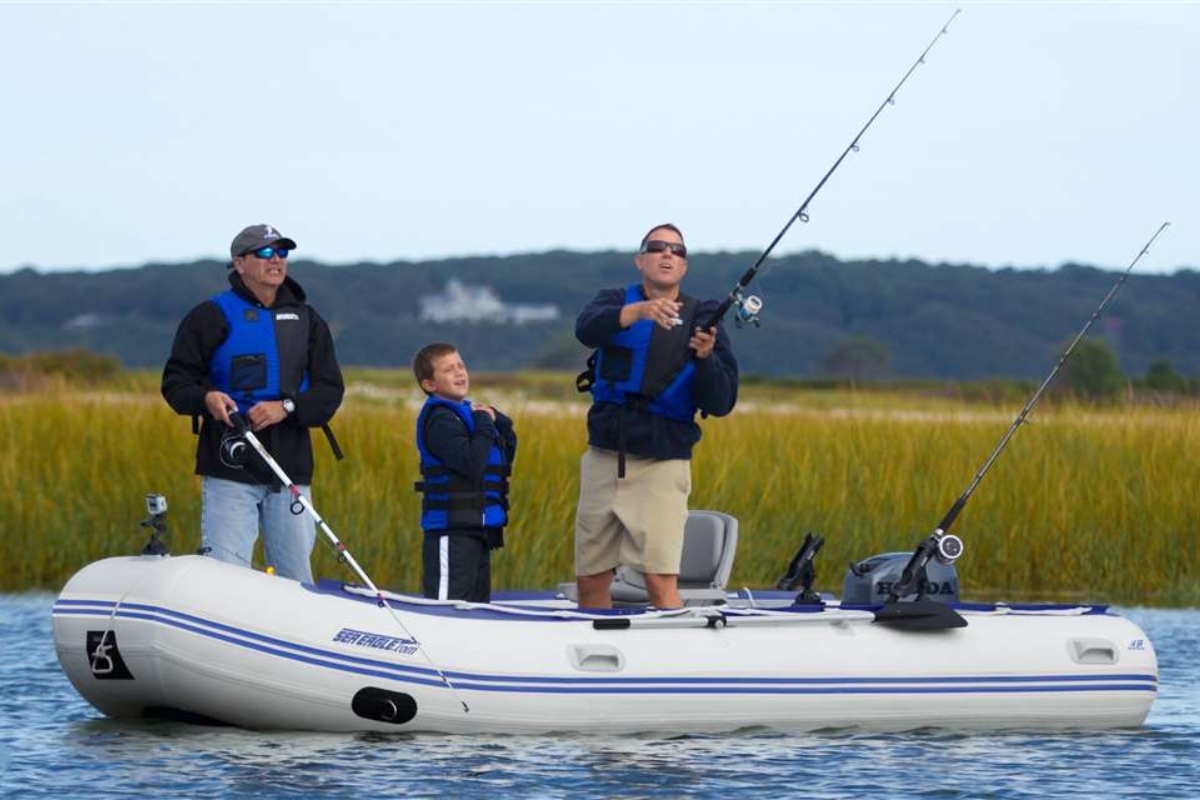 10 Cheap, Affordable Boats for 2024 under $10K | Boatsetter