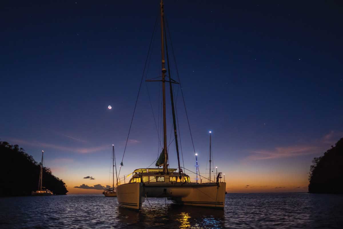 Night Boating: 10 Tips for Staying Safe After Dark | Boatsetter
