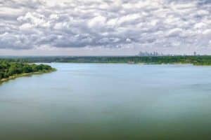 9 Best Lakes in Dallas to Swim | Boatsetter