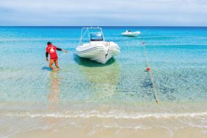 Beaching a Boat: How to Anchor on a Sandbar | Boatsetter