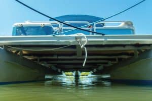 Tritoon vs. Pontoon: What Are the Differences? | Boatsetter