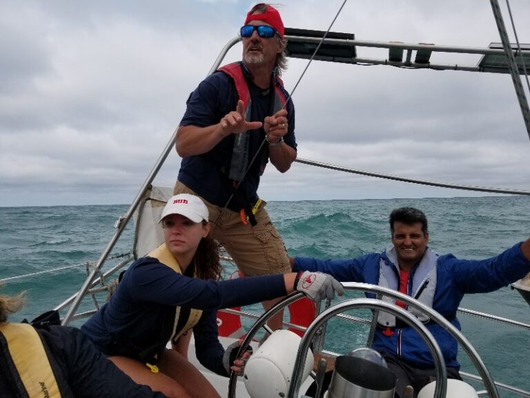 How to sail? A 20-Year Expert Shares How to Begin