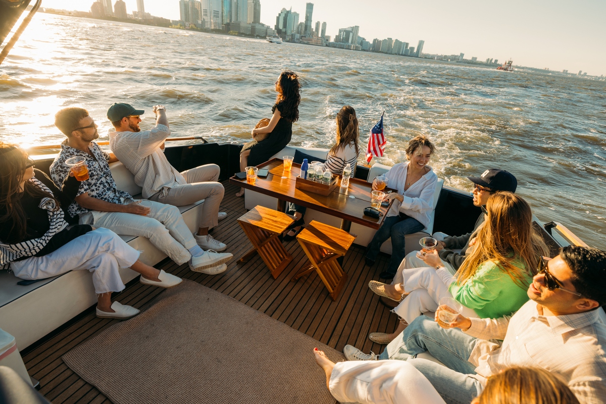 The Ultimate Birthday Party Boat Guide - Boatsetter