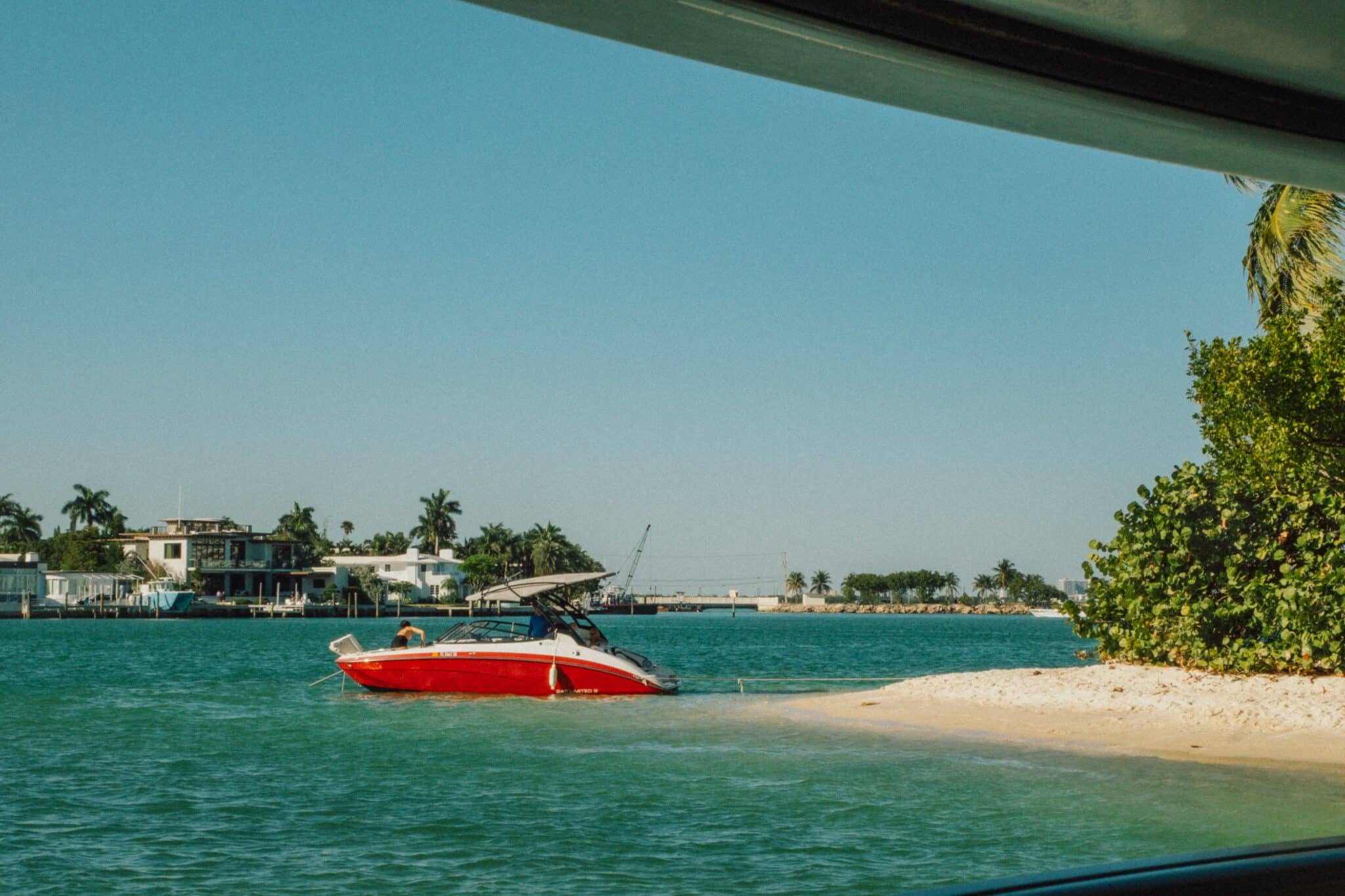 Best Beaches to Visit in America in December - Boatsetter